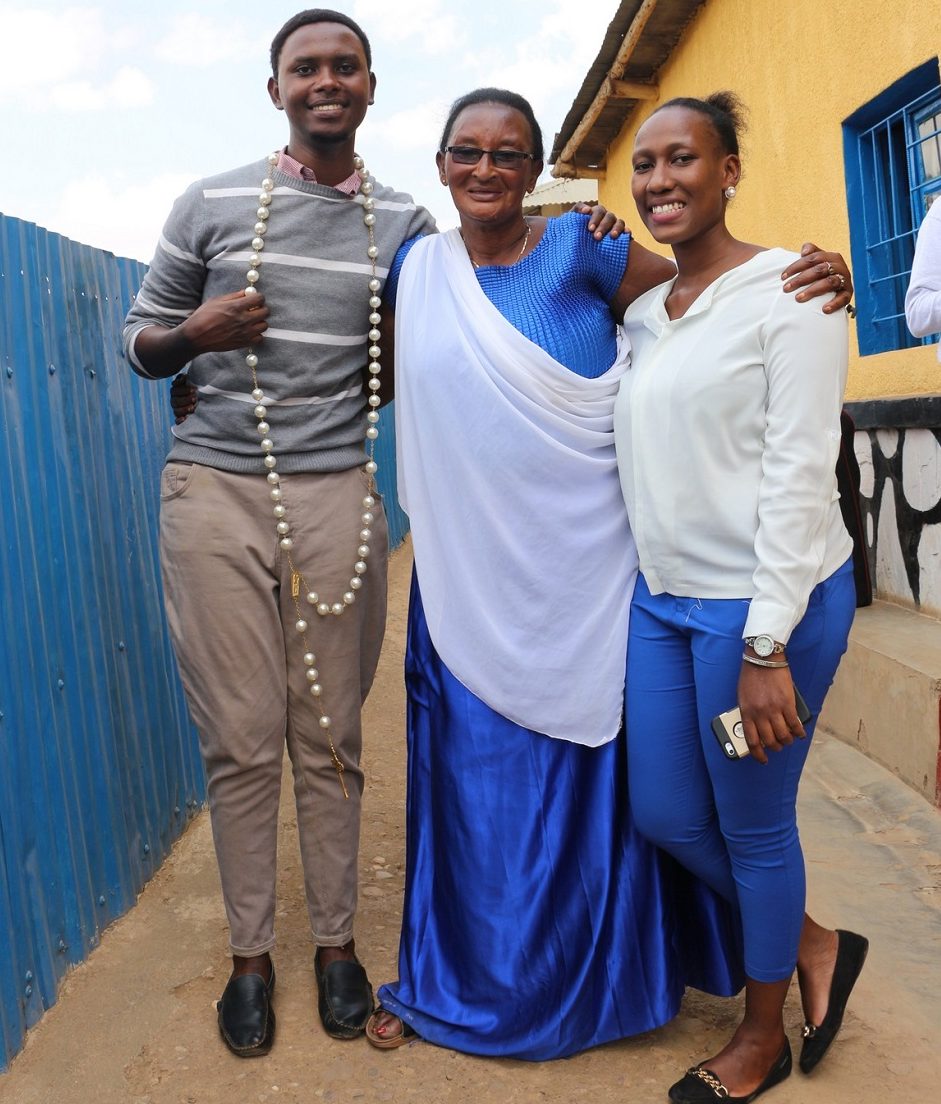 Kamariza concert left one million cheque with her family – Easy and ...